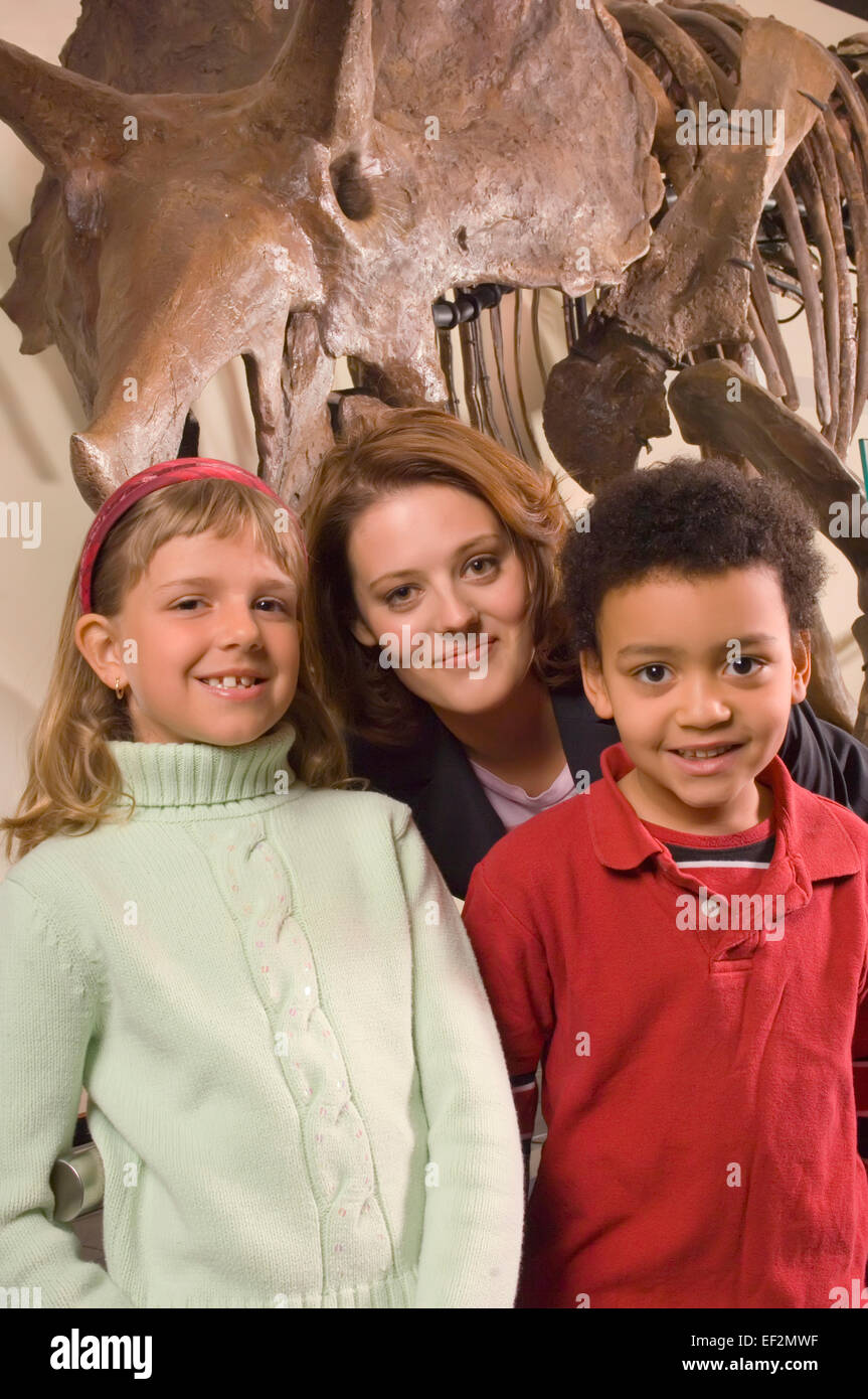 Fossil dinosaur woman hi-res stock photography and images - Alamy