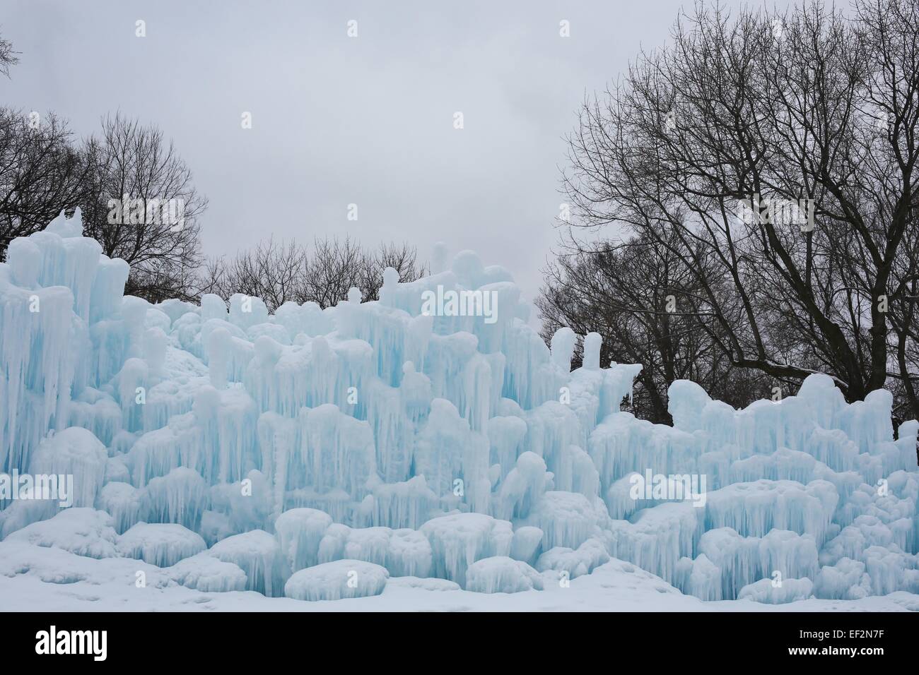 Ice castle minnesota hi-res stock photography and images - Alamy
