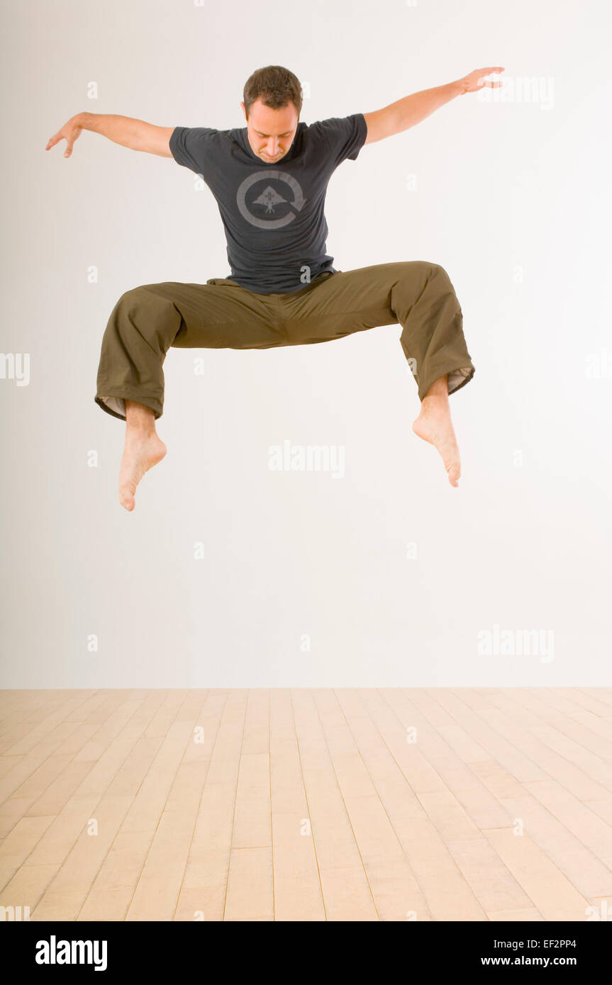 Male gymnast jump hi-res stock photography and images - Alamy