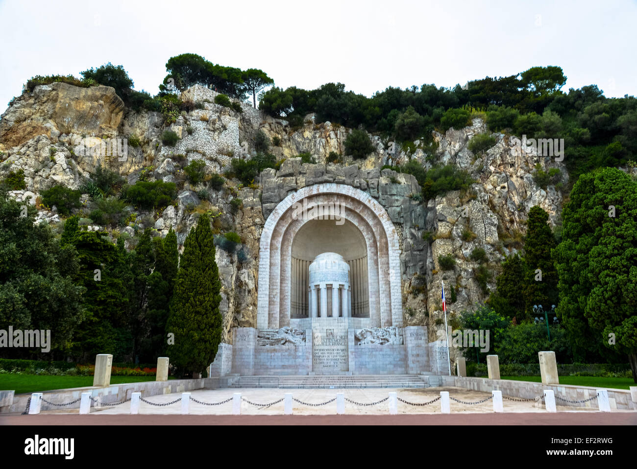 world war monument in nice france Stock Photo - Alamy