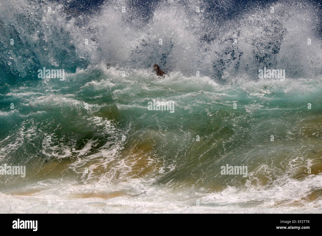 Sea swell hi-res stock photography and images - Alamy