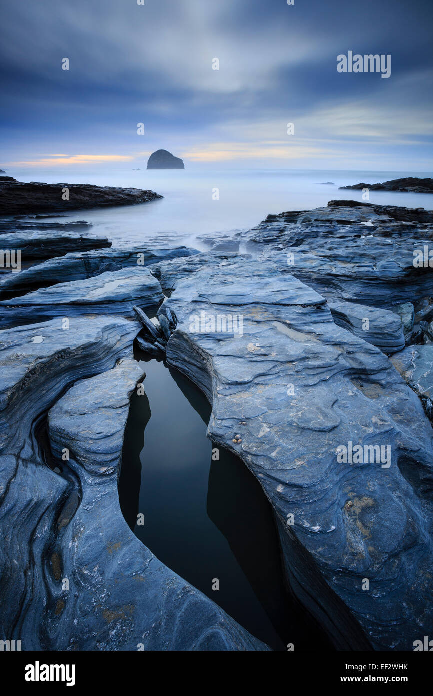 Dusk at Trebarwith Strand, Cornwall, United Kingdom Stock Photo - Alamy