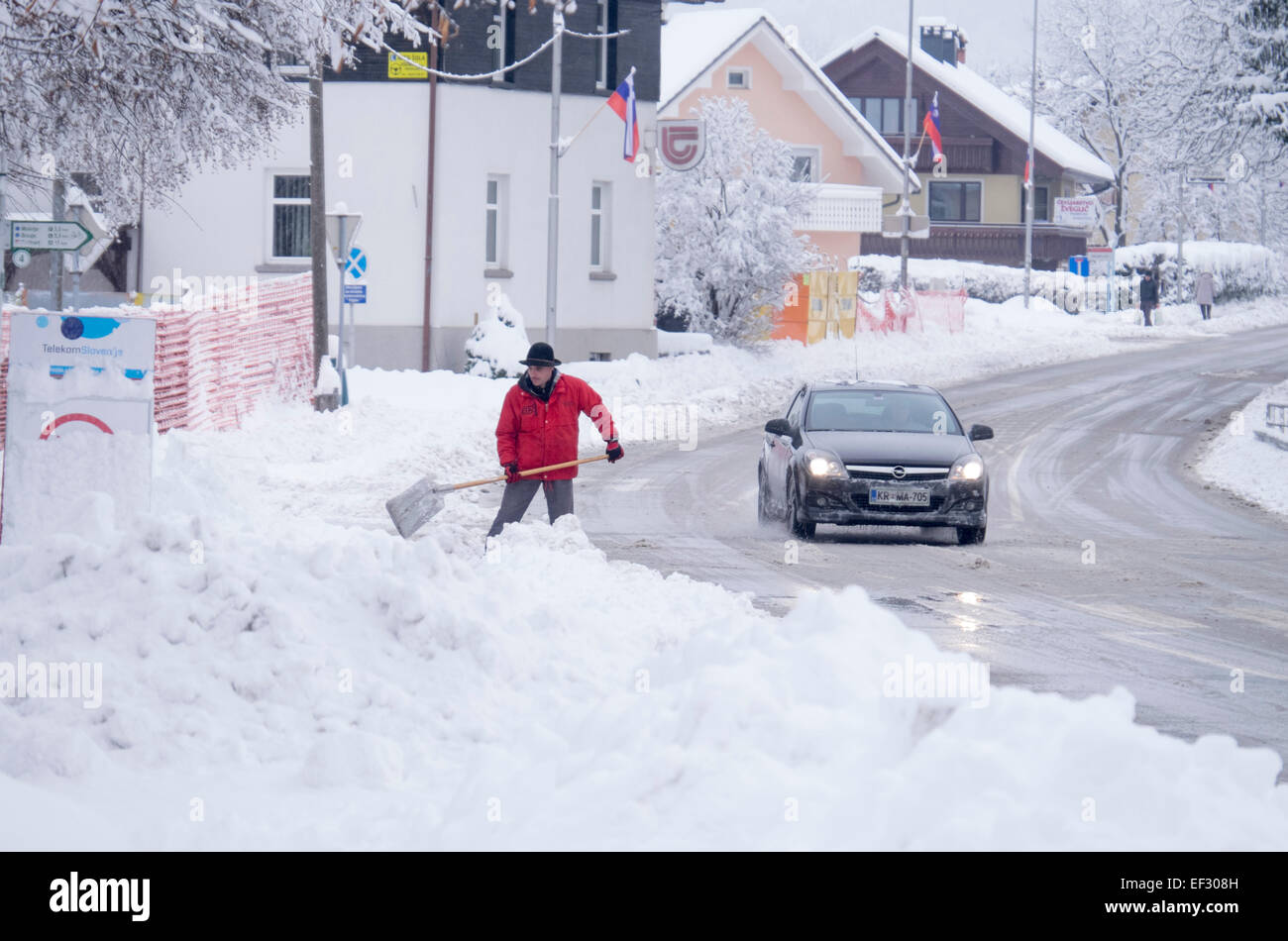 Snow On Pavement High Resolution Stock Photography and Images - Alamy
