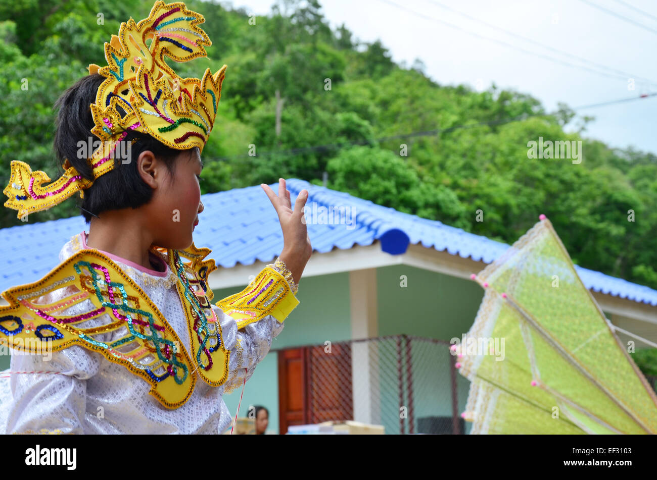 Children of Shan them show kinnari dance are culture and tradition of ...