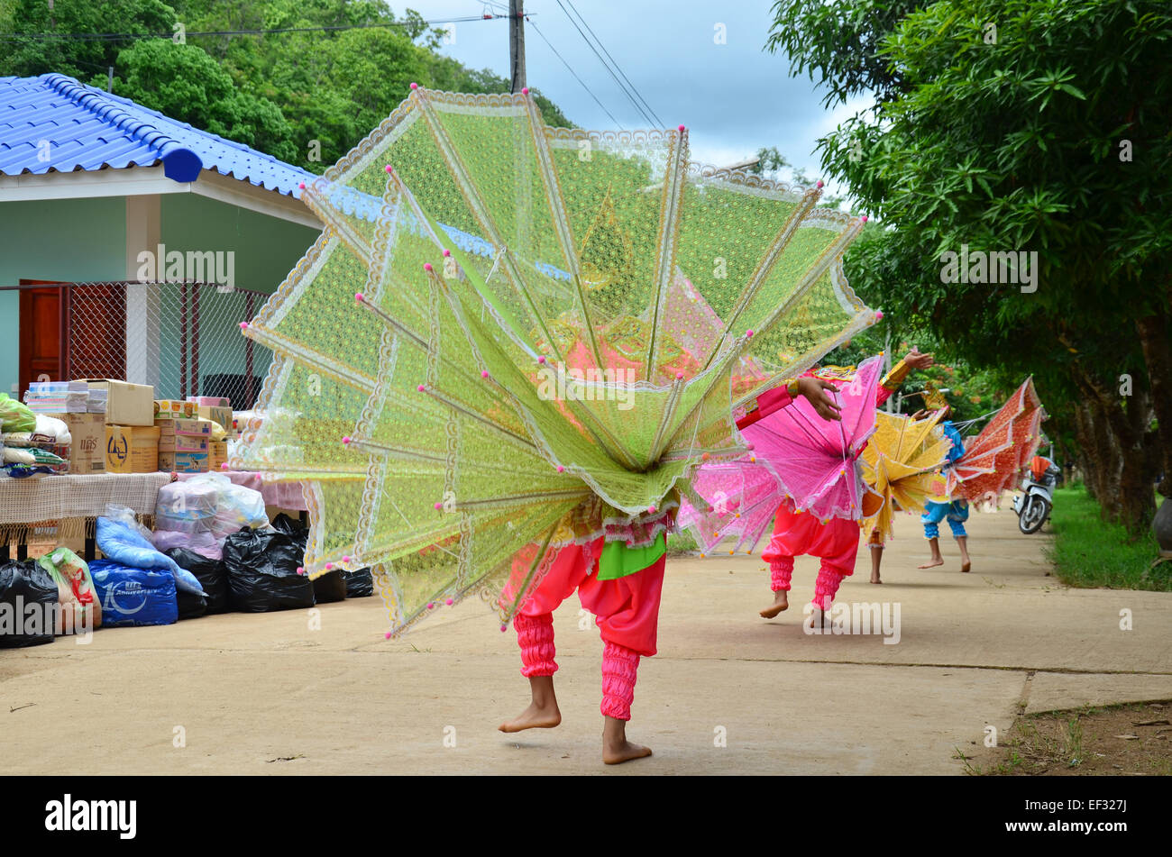 Children of Shan them show kinnari dance are culture and tradition of ...