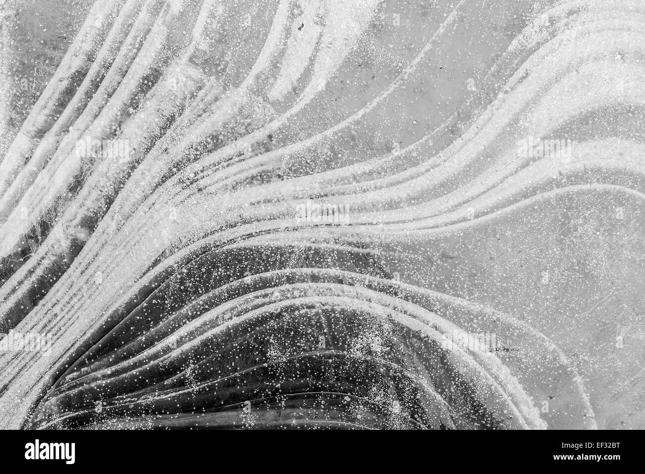 Ice structures on the water surface Stock Photo - Alamy