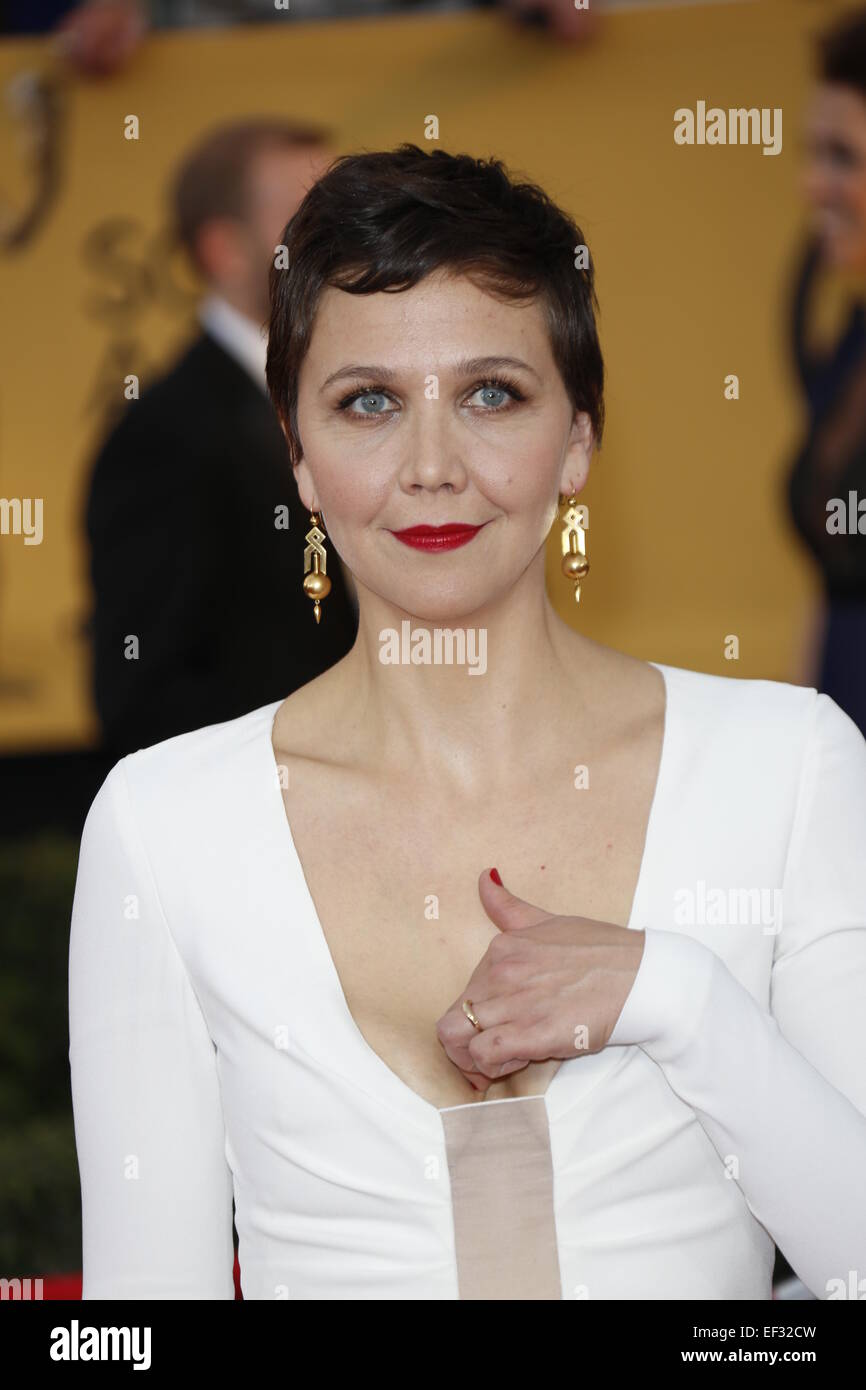 Actress maggie gyllenhaal hi-res stock photography and images - Alamy