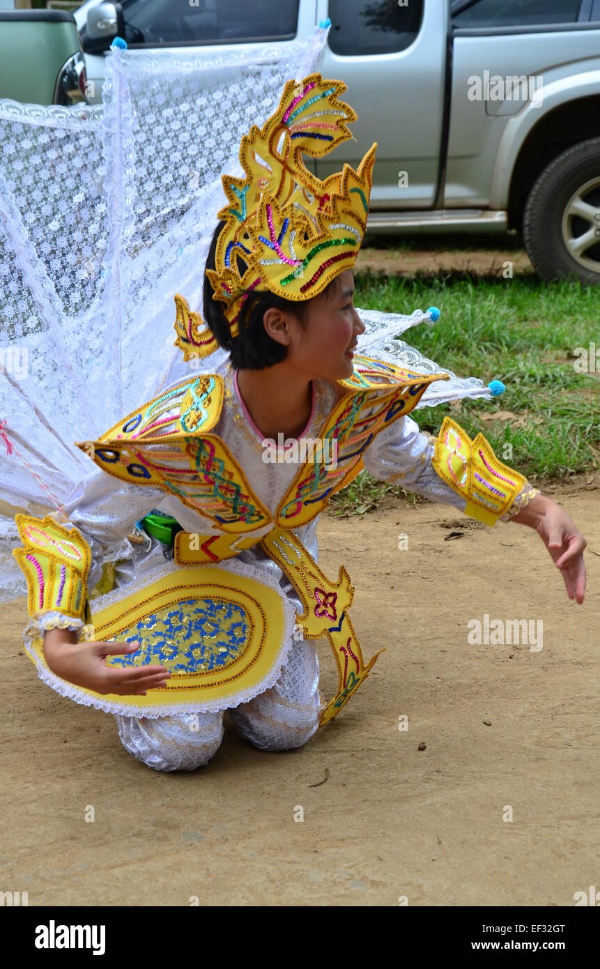 Children of Shan them show kinnari dance are culture and tradition of ...