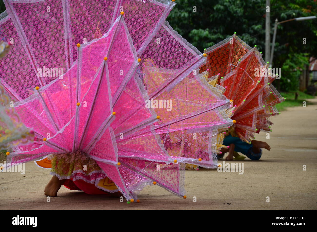 Children of Shan them show kinnari dance are culture and tradition of ...