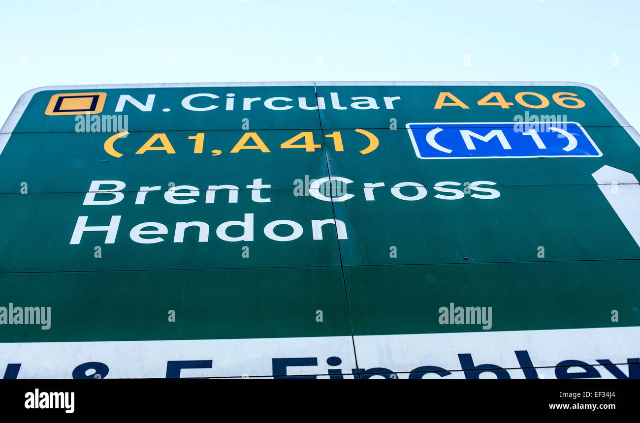 M1 road sign the north hi-res stock photography and images - Alamy
