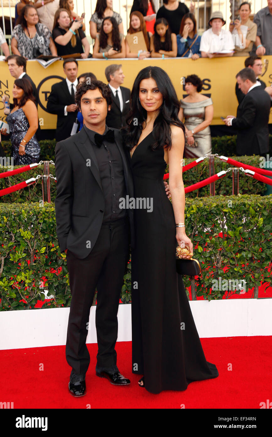 Los Angeles, California, USA. 25th January, 2015. Actor Kunal Nayyar (l ...