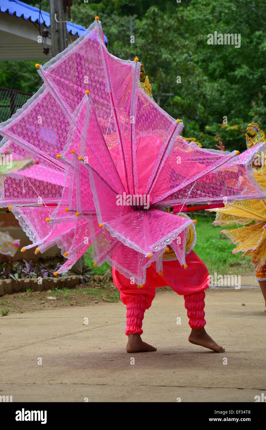 Children of Shan them show kinnari dance are culture and tradition of ...