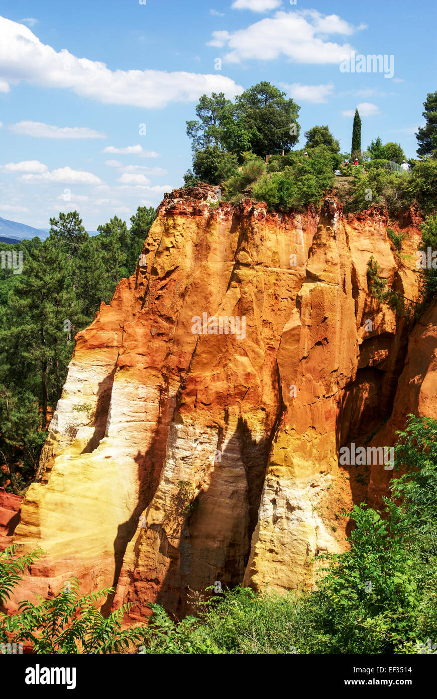Luberon regional natural park hi-res stock photography and images - Alamy