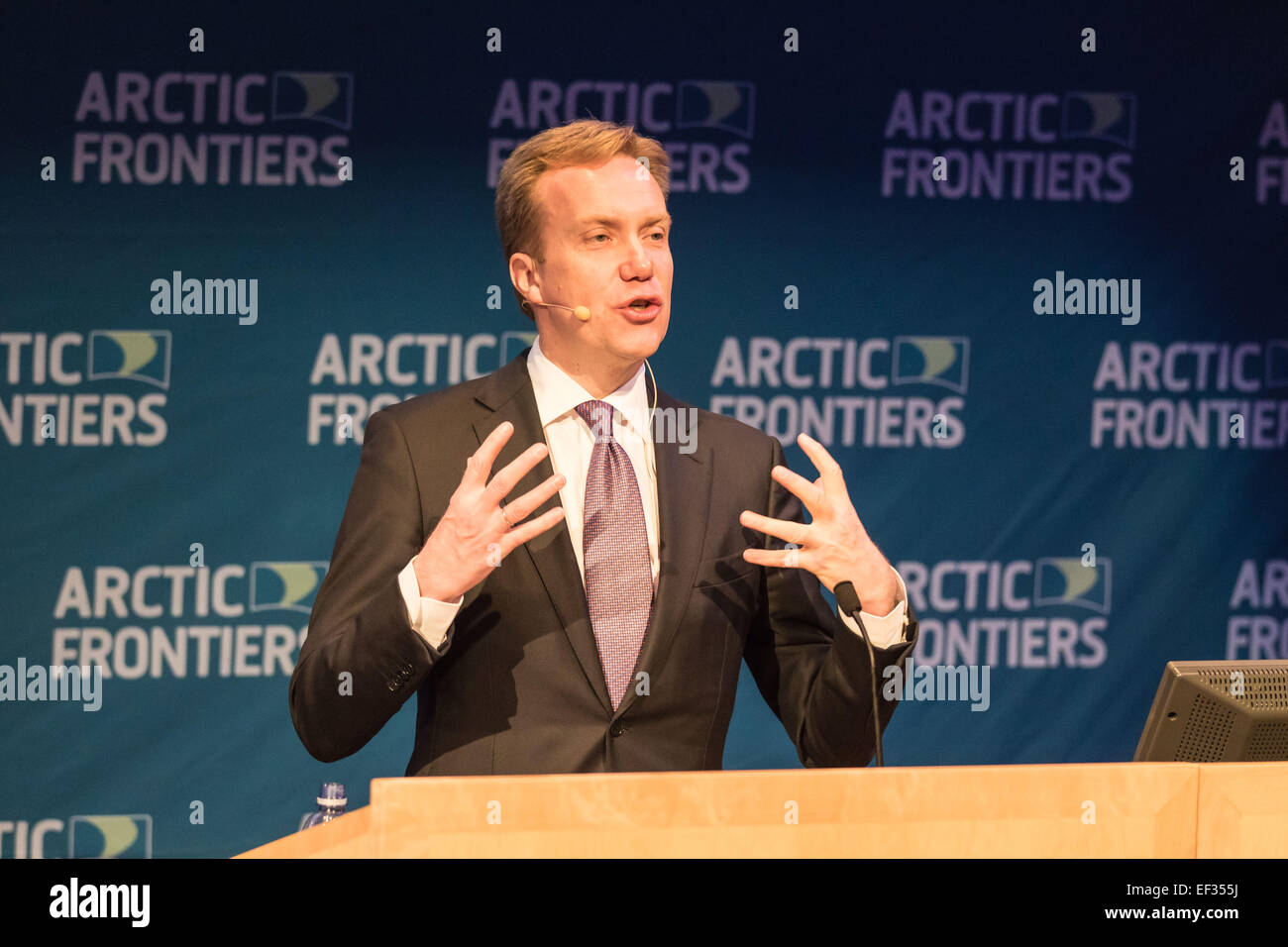Borge Brende, the Norwegian Foreign Minister at the Arctic Frontiers ...