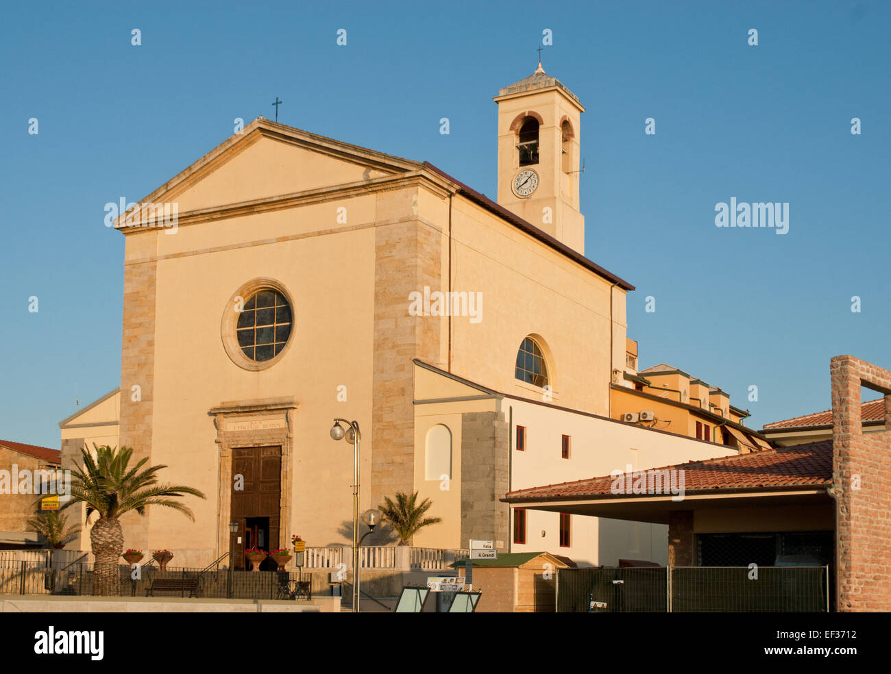 Chiesa San Vincenzo in San Vincenzo, Italy, historical church interior ...