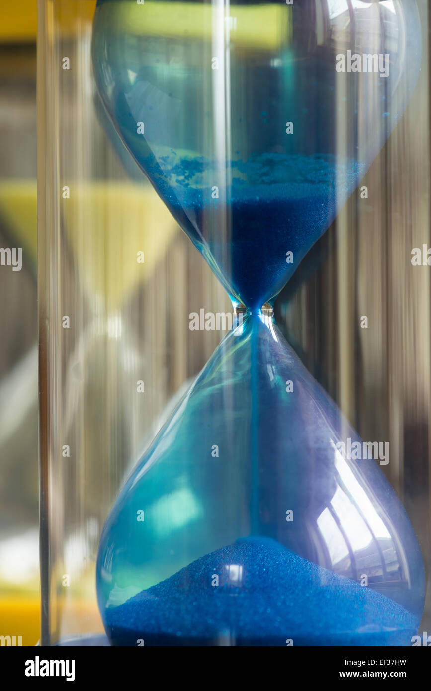 Sand timer running out hi-res stock photography and images - Alamy