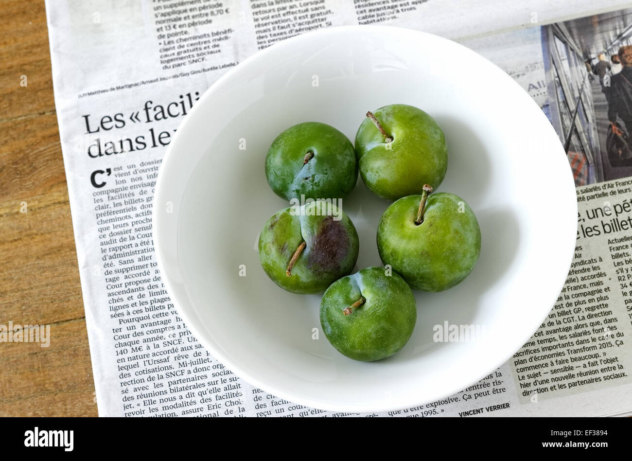Greengage fruit hi-res stock photography and images - Alamy