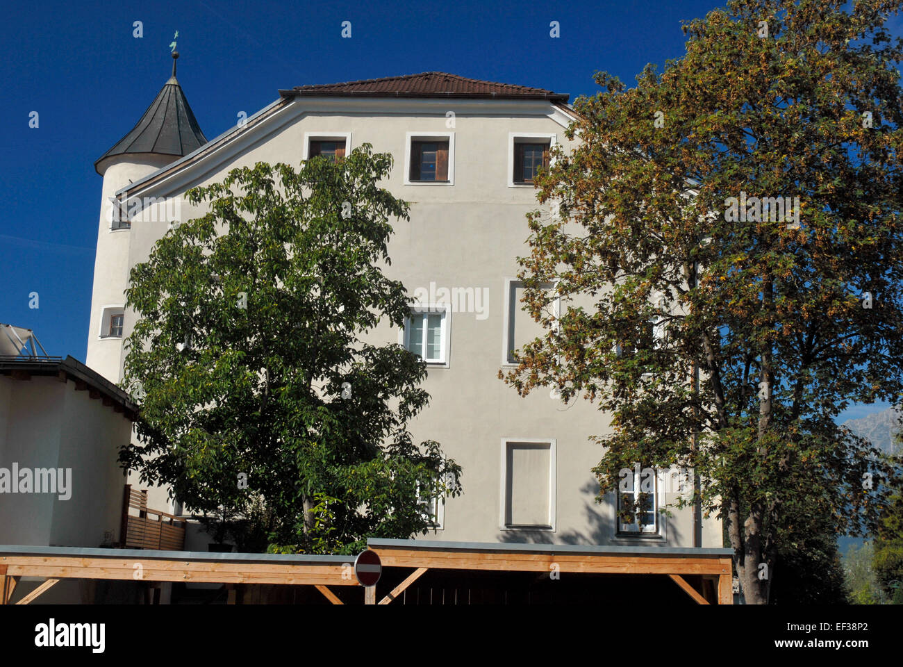 Haus Recheisstraße 1 in Hall in Tirol, Austria, a historical building ...