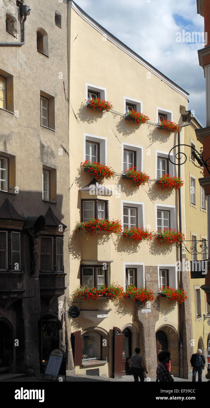 Haus Langer Graben 2, a well-preserved historical residence in Hall in ...