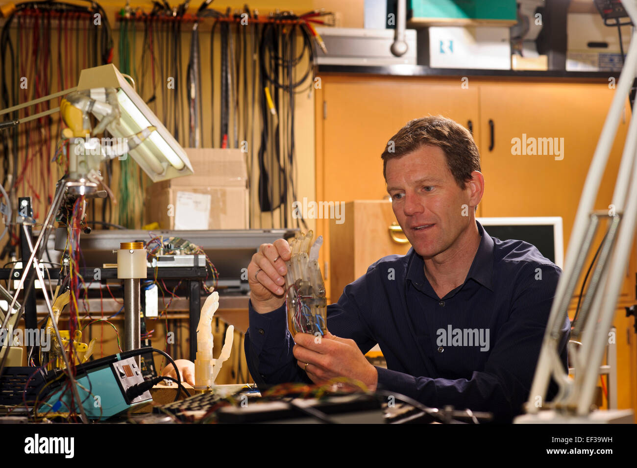Bionic arm hi-res stock photography and images - Alamy