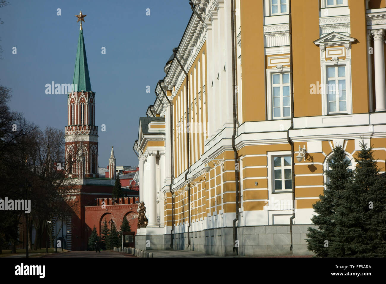Kremlin senate hi-res stock photography and images - Alamy
