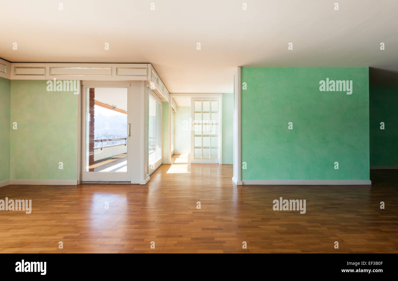 Empty balcony hi-res stock photography and images - Alamy