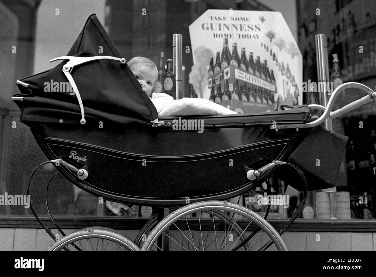 Baby pram 1960s hi-res stock photography and images - Alamy
