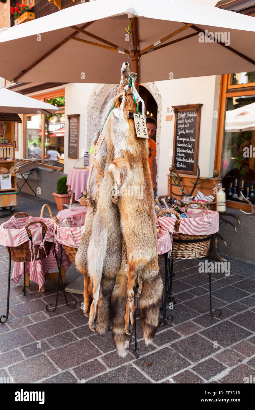 Hanging furs hi-res stock photography and images - Alamy