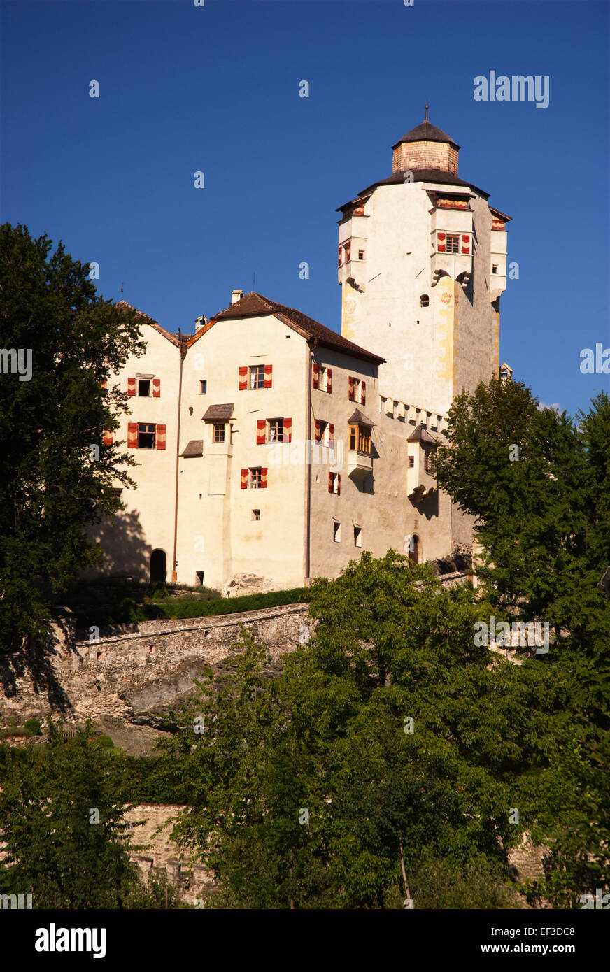 Schloss Friedberg is a historic castle located in Friedberg, Germany ...