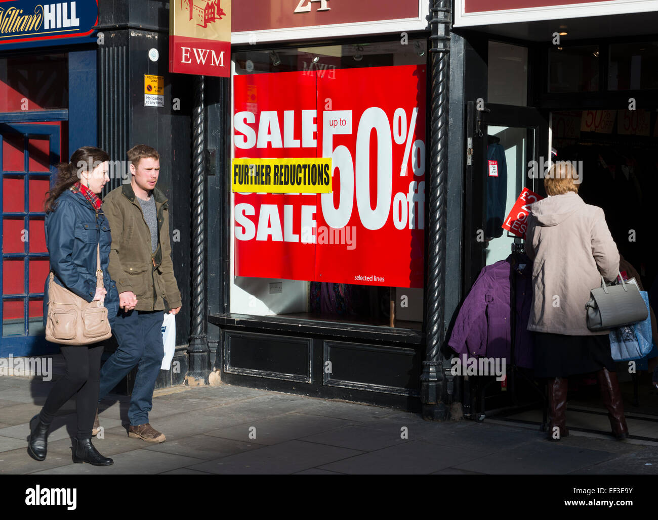 Half price sale sign hi-res stock photography and images - Alamy