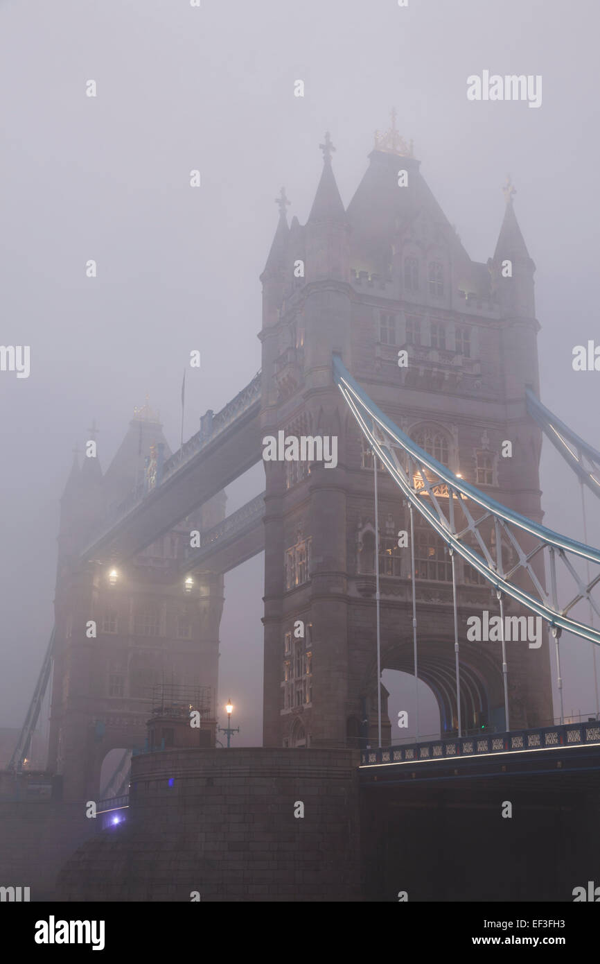 England,London,Tower Bridge and Fog Stock Photo - Alamy