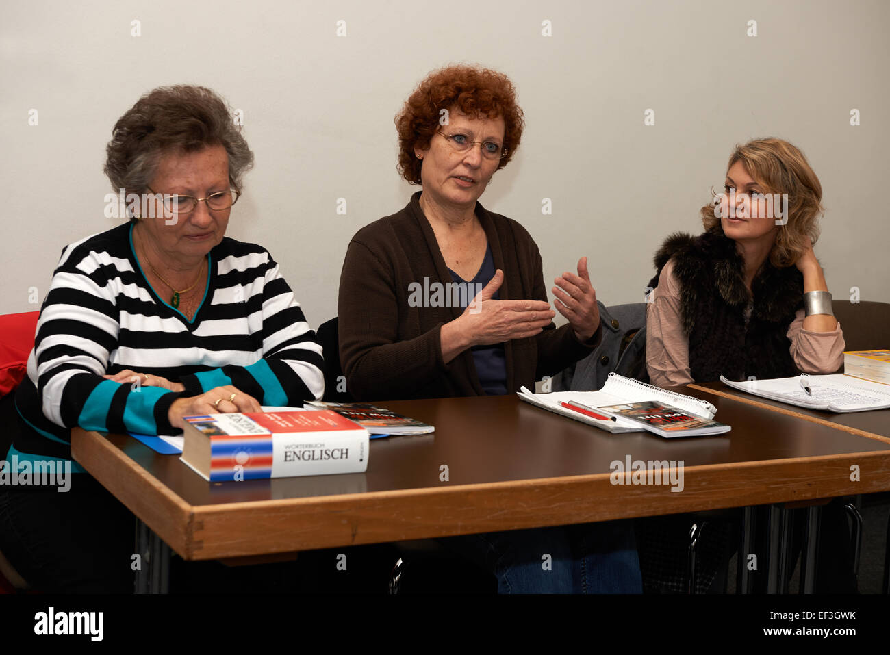 Middle class english ladies hi-res stock photography and images - Alamy