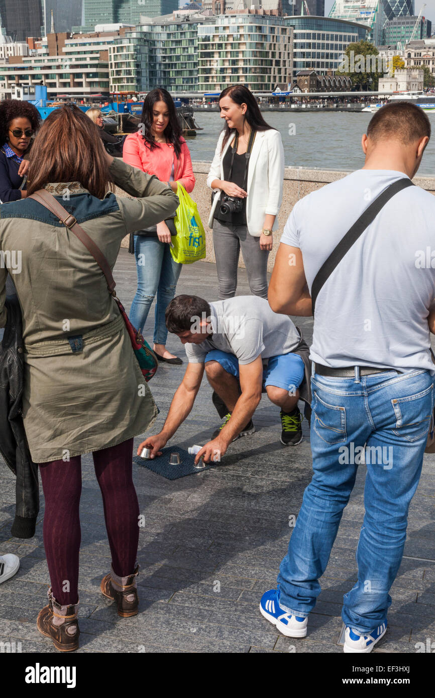 England, London, Con Man at Work Stock Photo - Alamy