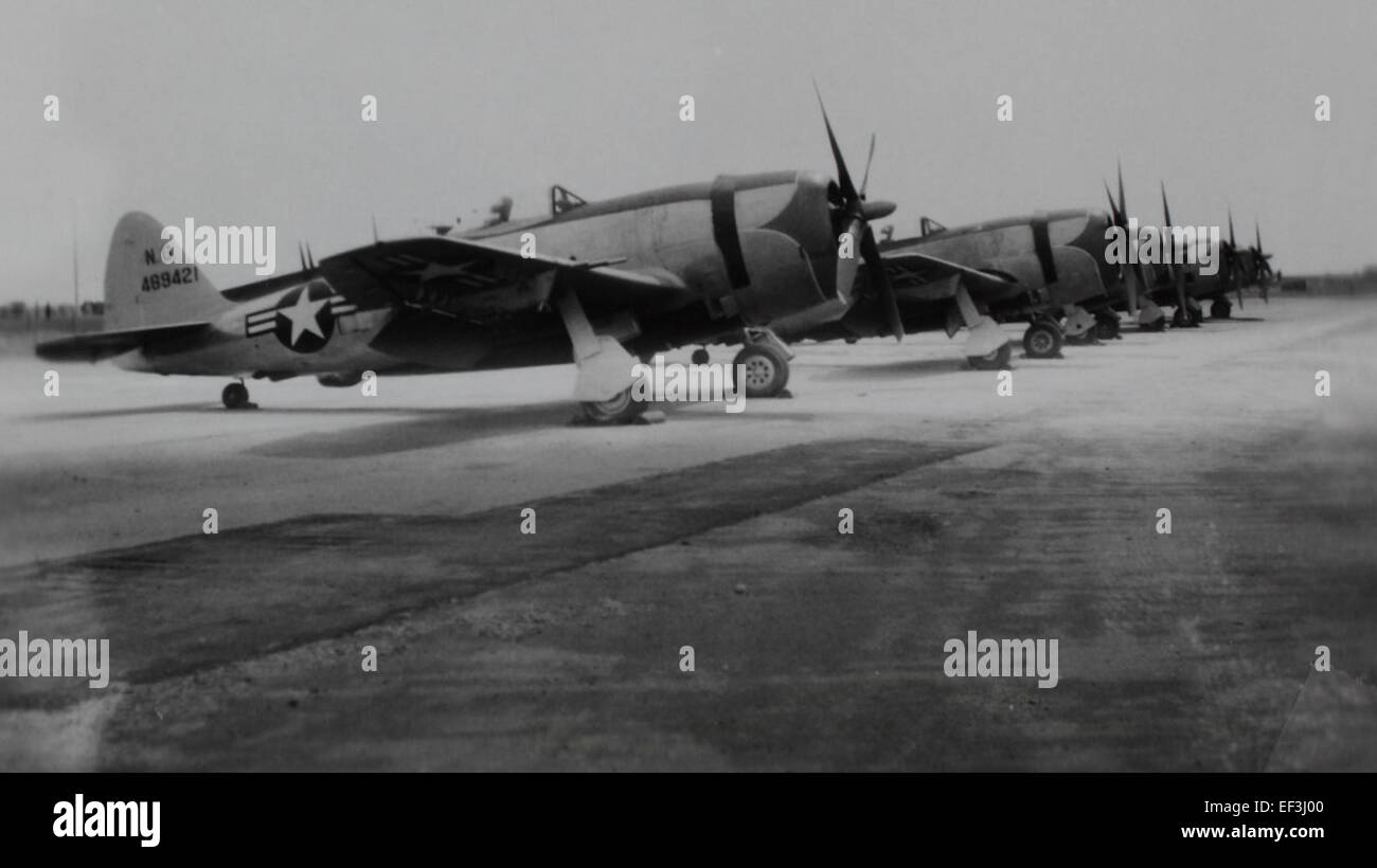 Republic p 47n thunderbolt aircraft hi-res stock photography and images ...