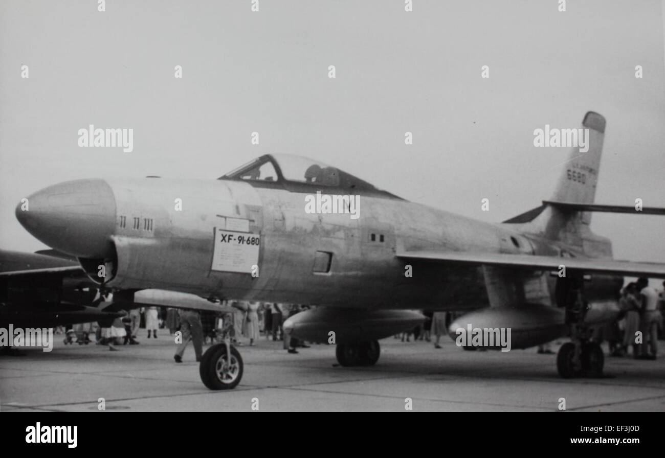 Republic XF-91 Thunderceptor Republic XF-91, 46-680 on display at ...