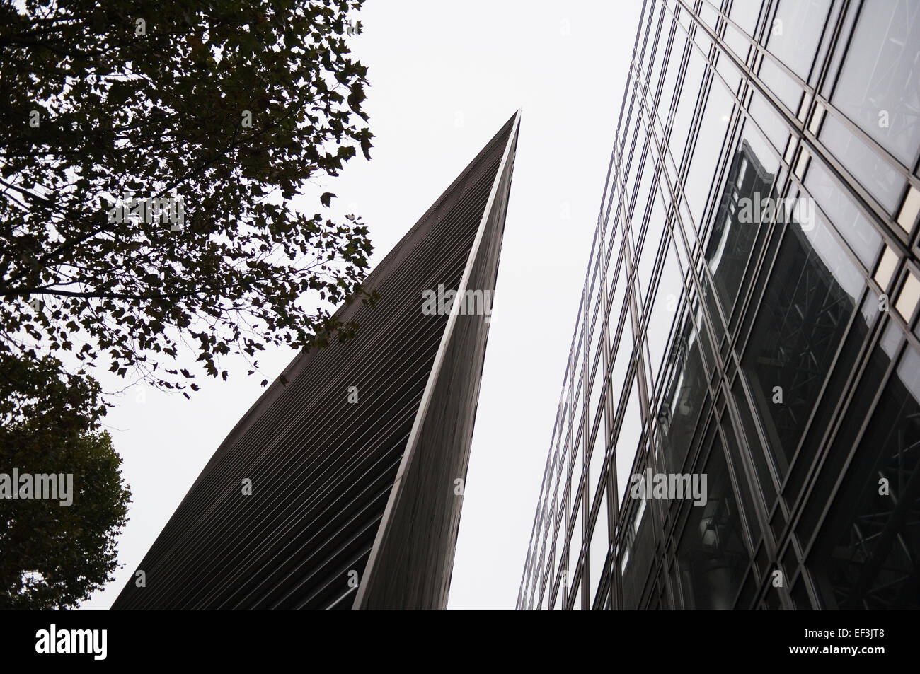 Arab World Institute - contemporary Arabic cultural centre in Paris ...