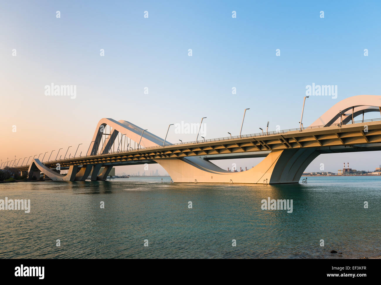 Sheikh Zayed Bridge, Abu Dhabi, United Arab Emirates. Horizontal shot ...
