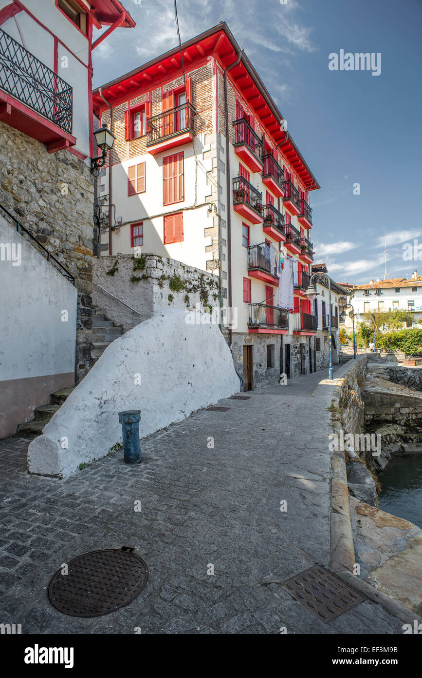 Mundaka village hi-res stock photography and images - Alamy