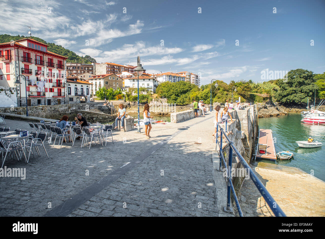 Mundaka fishing village. Biscay, Basque Country, Spain Stock Photo - Alamy
