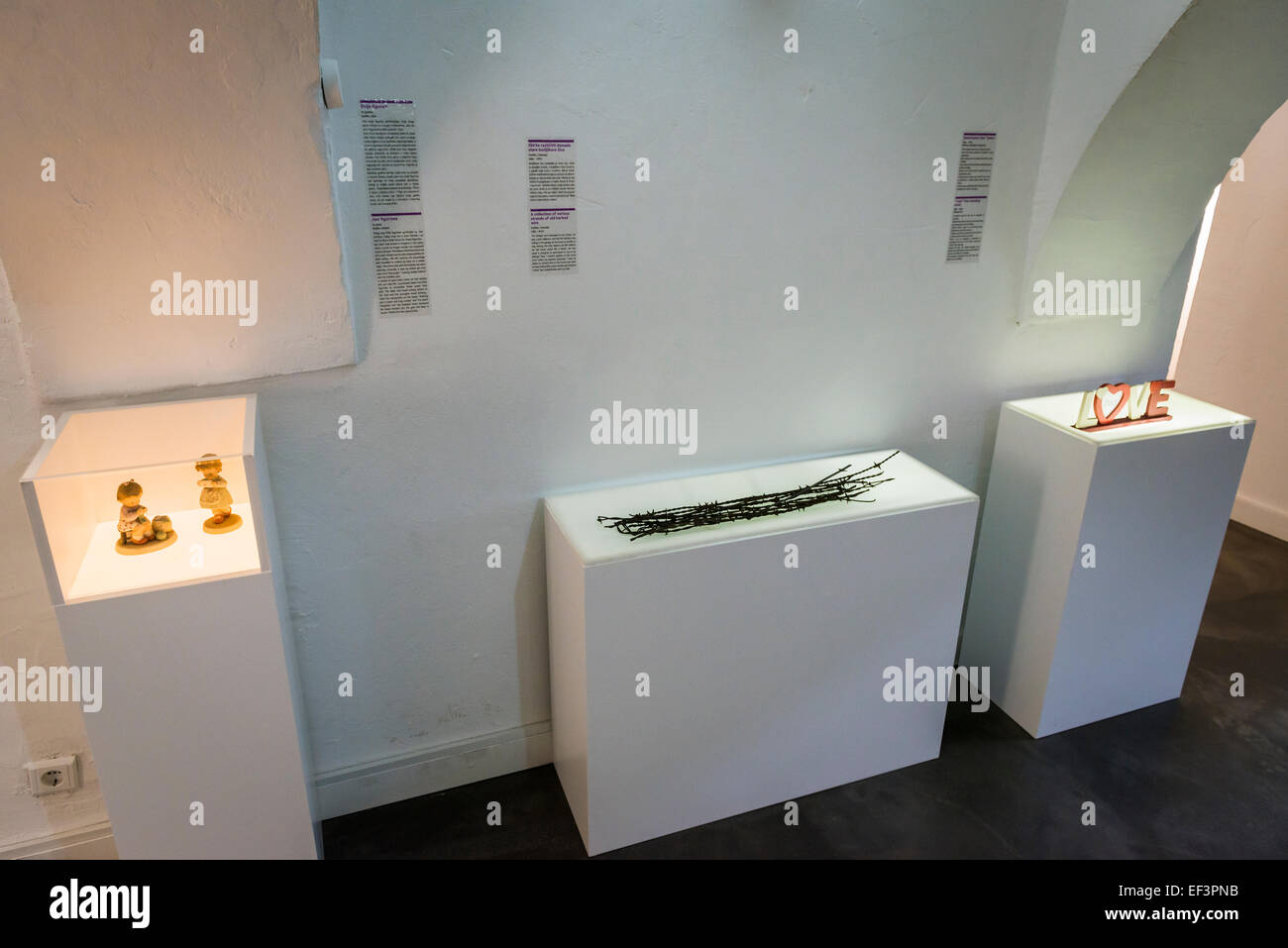 Display in the Museum of Broken Relationships in old town Gradec ...