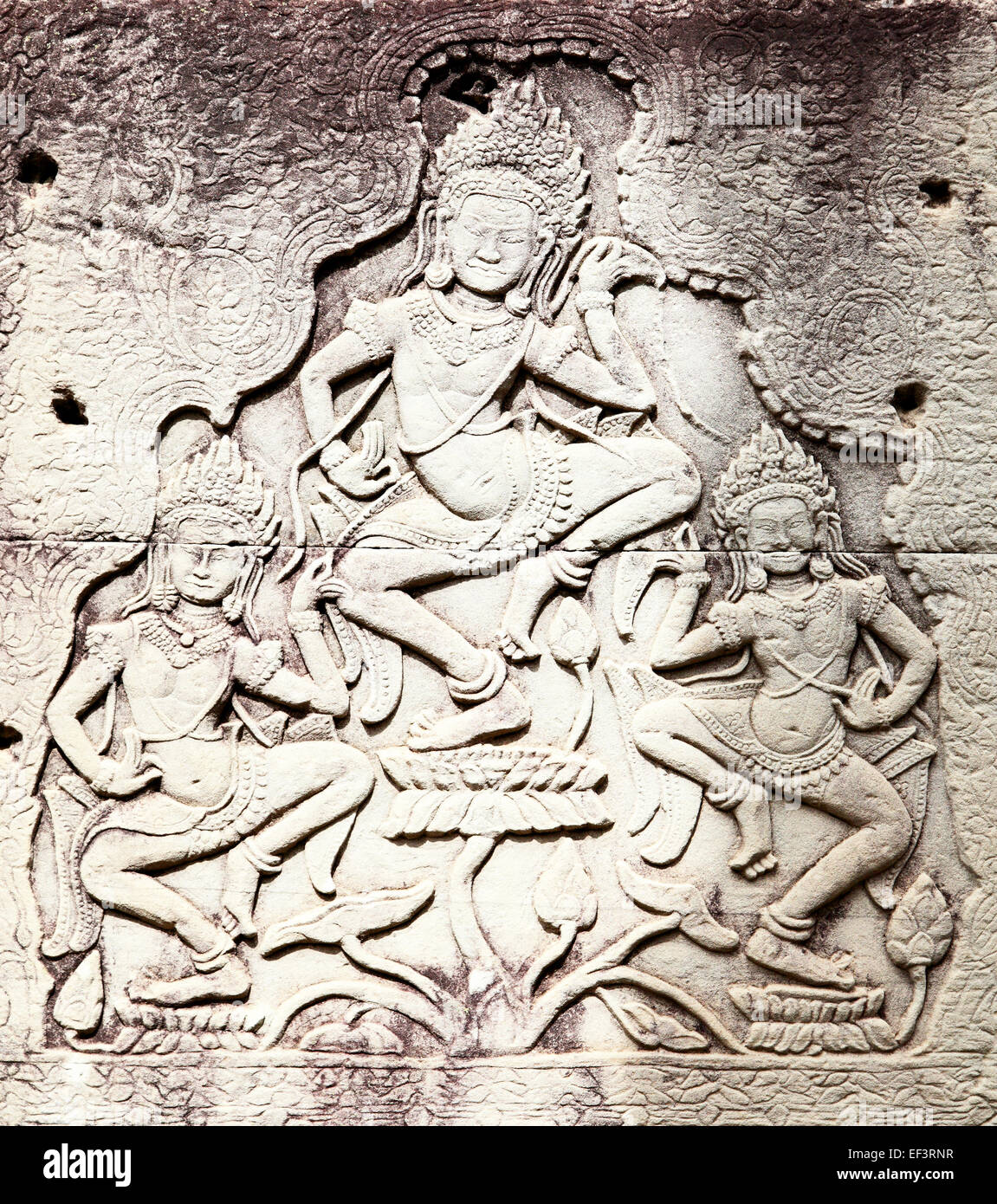 Apsaras - stone carving in Angkor Wat, Cambodia Stock Photo - Alamy