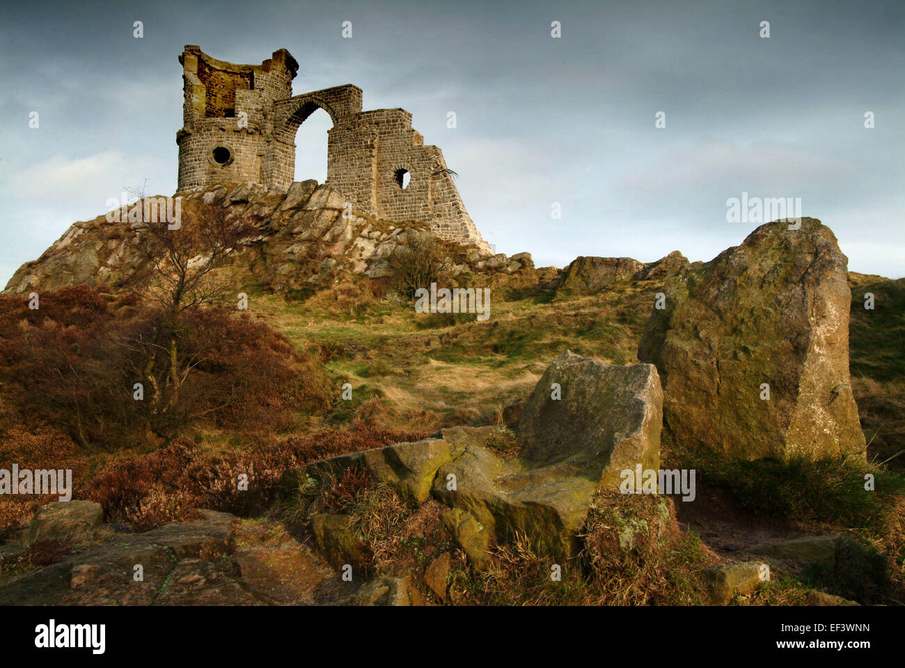 Mow cop castle landscape hi-res stock photography and images - Alamy
