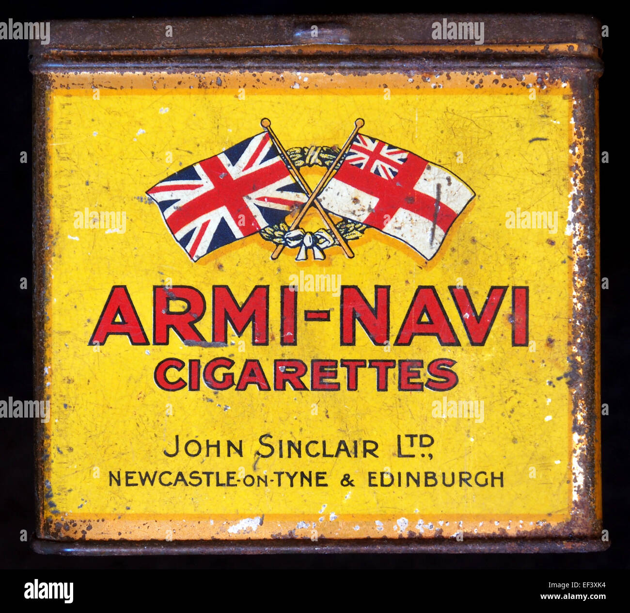 Armi navi cigarettes tin hi-res stock photography and images - Alamy