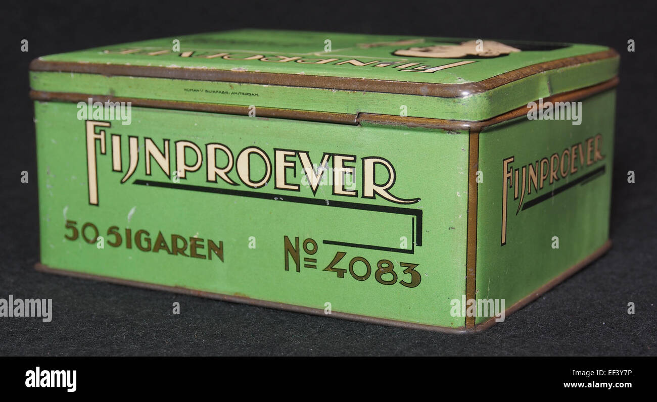 Cigar box collectors hi-res stock photography and images - Alamy