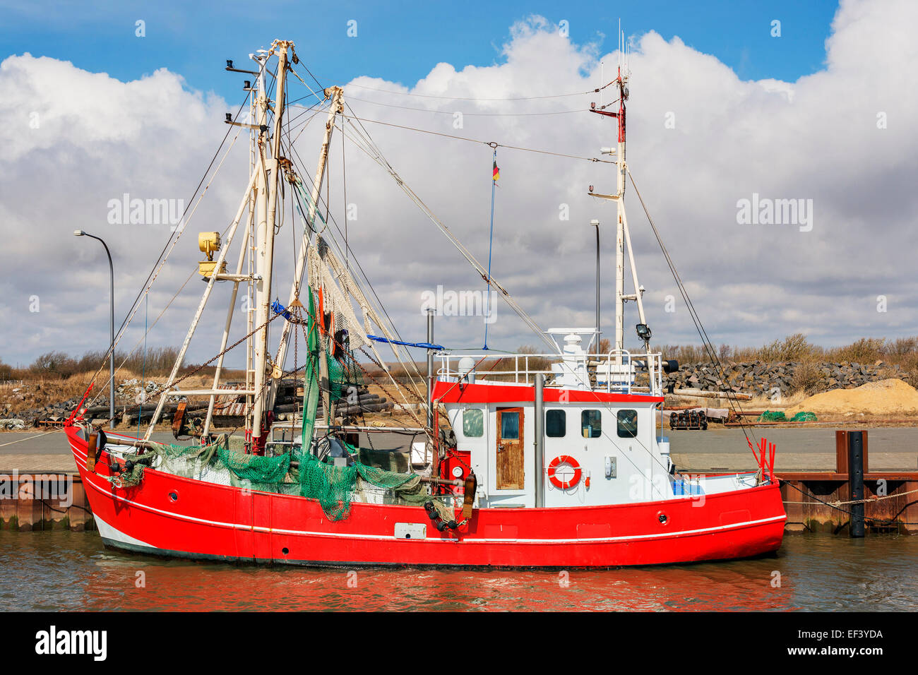 Red Crab Fishing Boat High Resolution Stock Photography and Images - Alamy