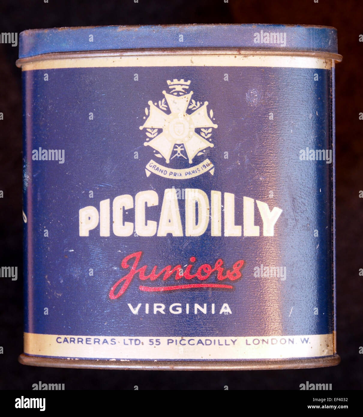 Piccadilly cigarettes hi-res stock photography and images - Alamy