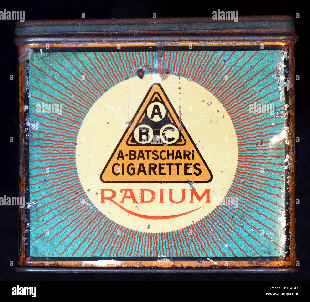 Radium cigarettes tin, front Stock Photo - Alamy