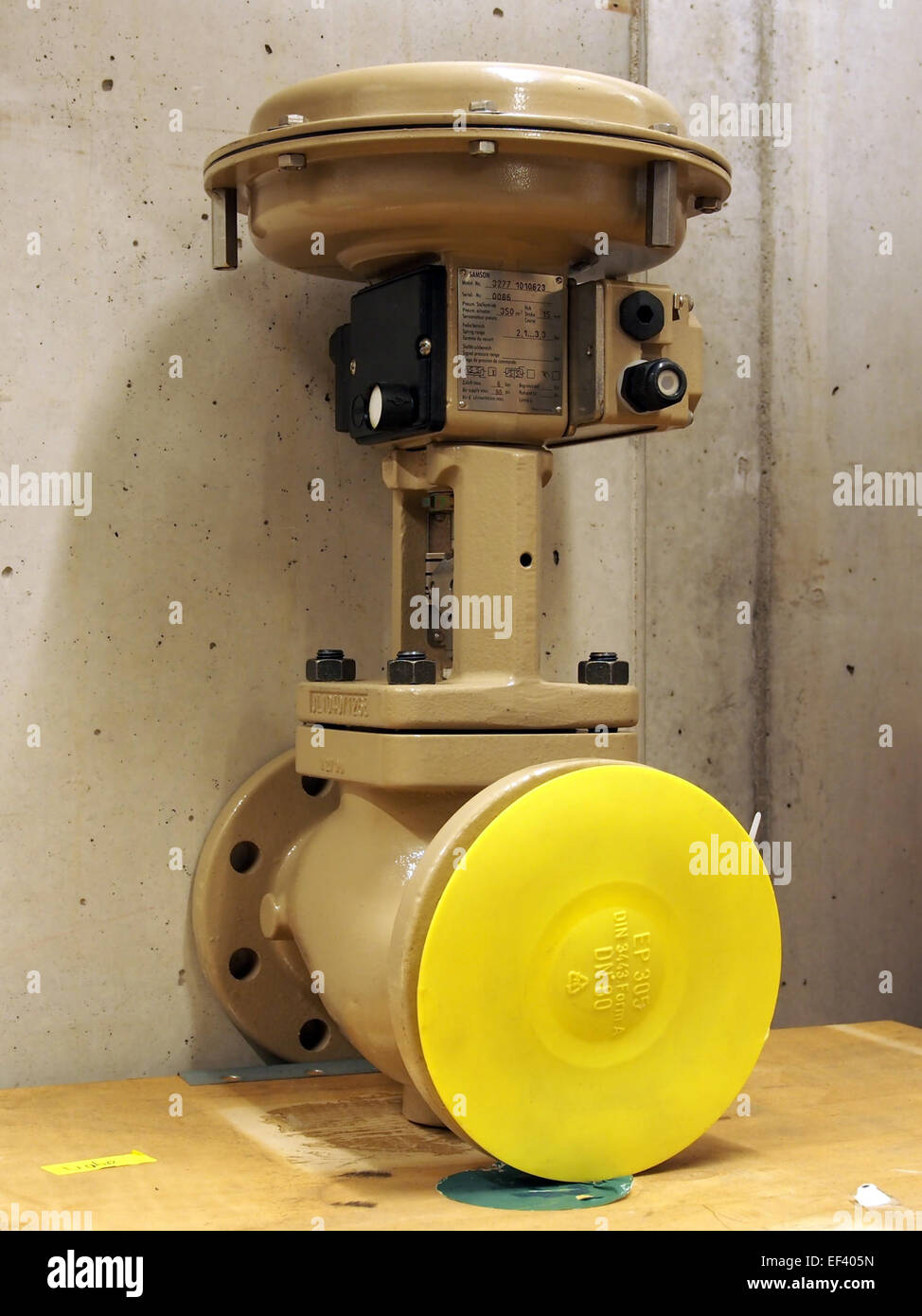 The Samson valve model 3277 is a precision control valve used in ...