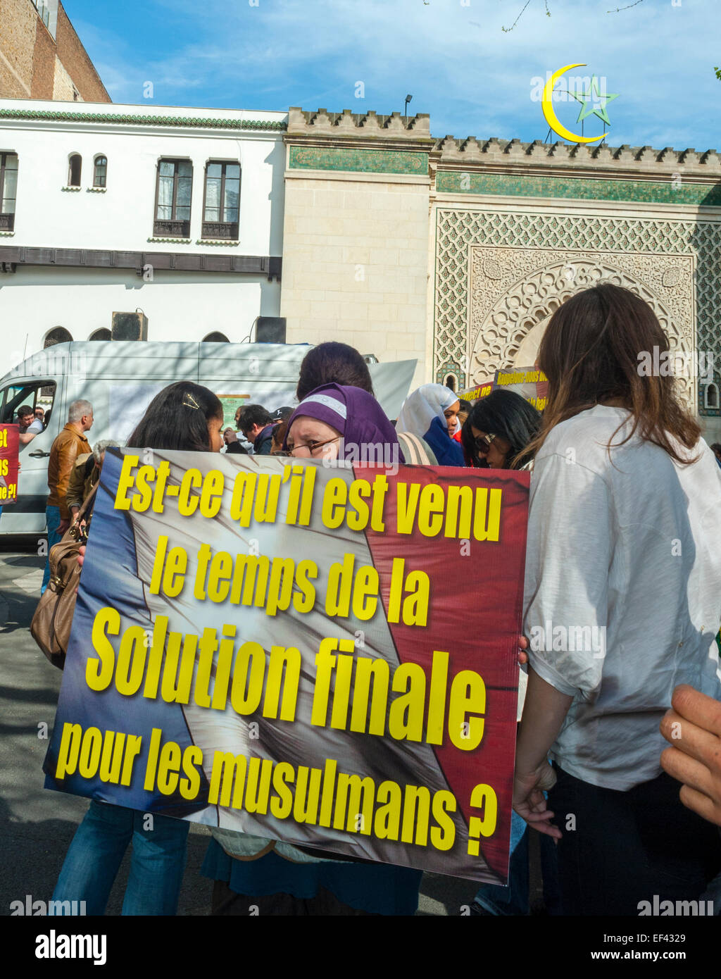 French arab muslims demonstrating islamophobia hi-res stock photography and images - Alamy