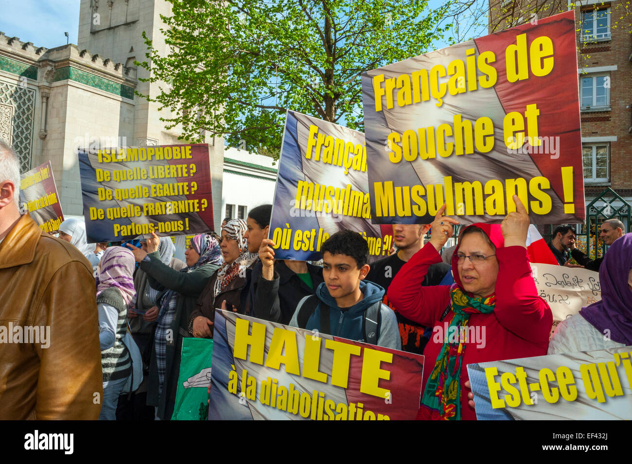 French arab muslims demonstrating islamophobia hi-res stock photography and images - Alamy